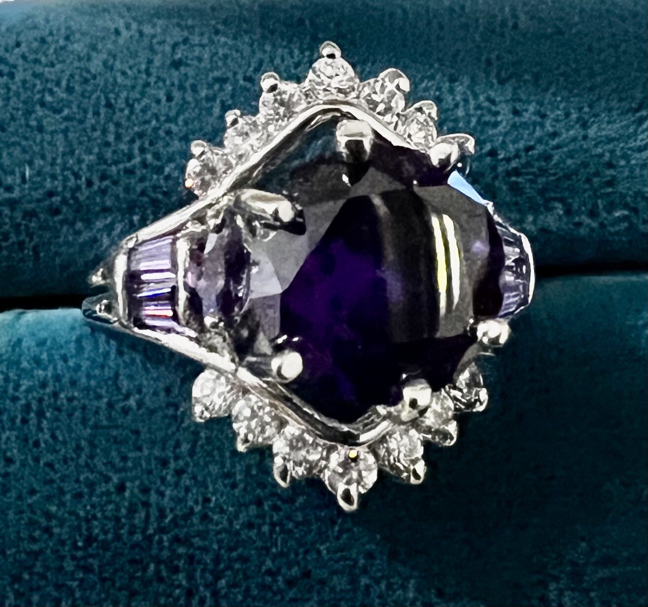 COSTUME PURPLE GLASS AND RHINESTONE RING 7.5 | eBay