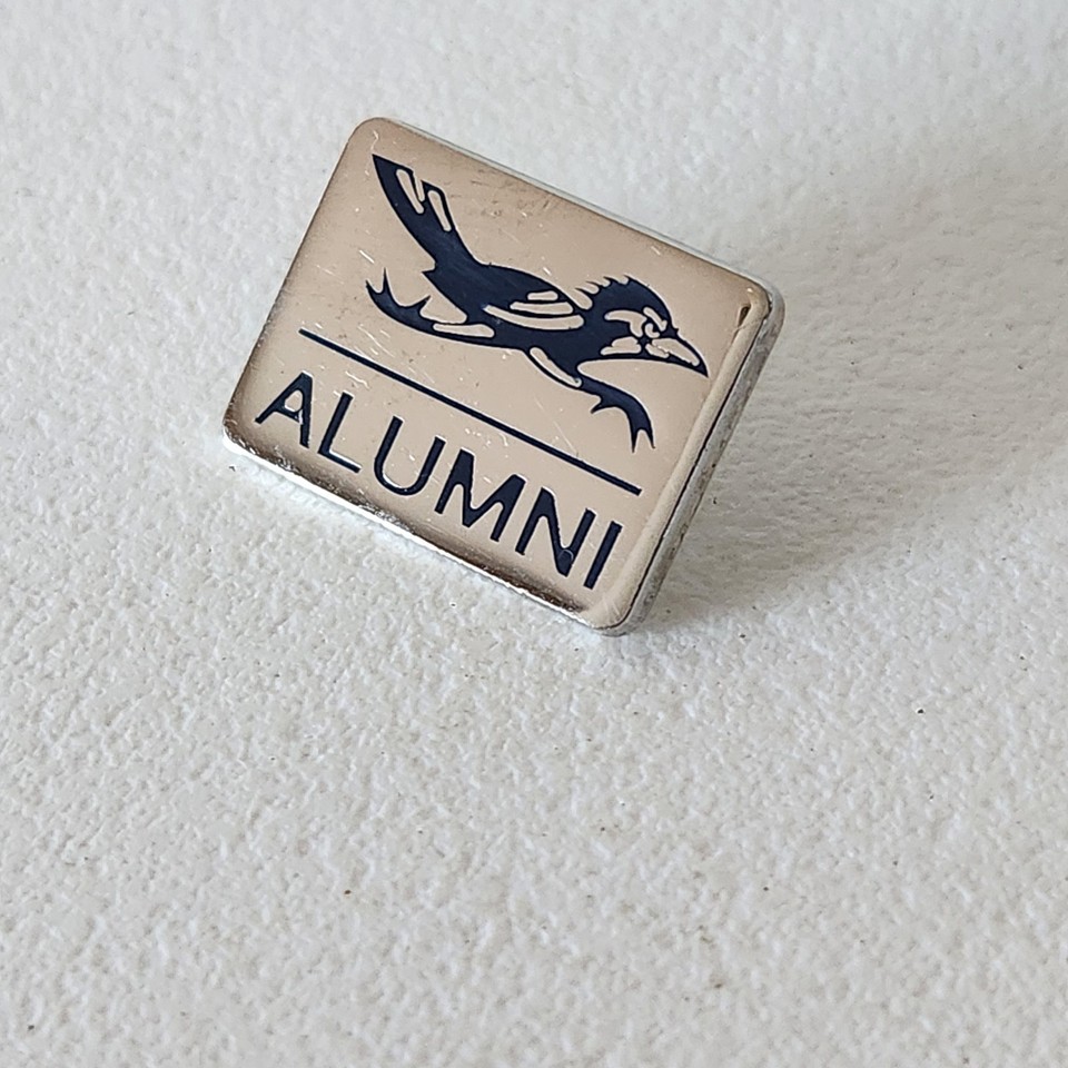 UTSA University Texas San Antonio Road Runner Alumni Lapel Pin | eBay UK