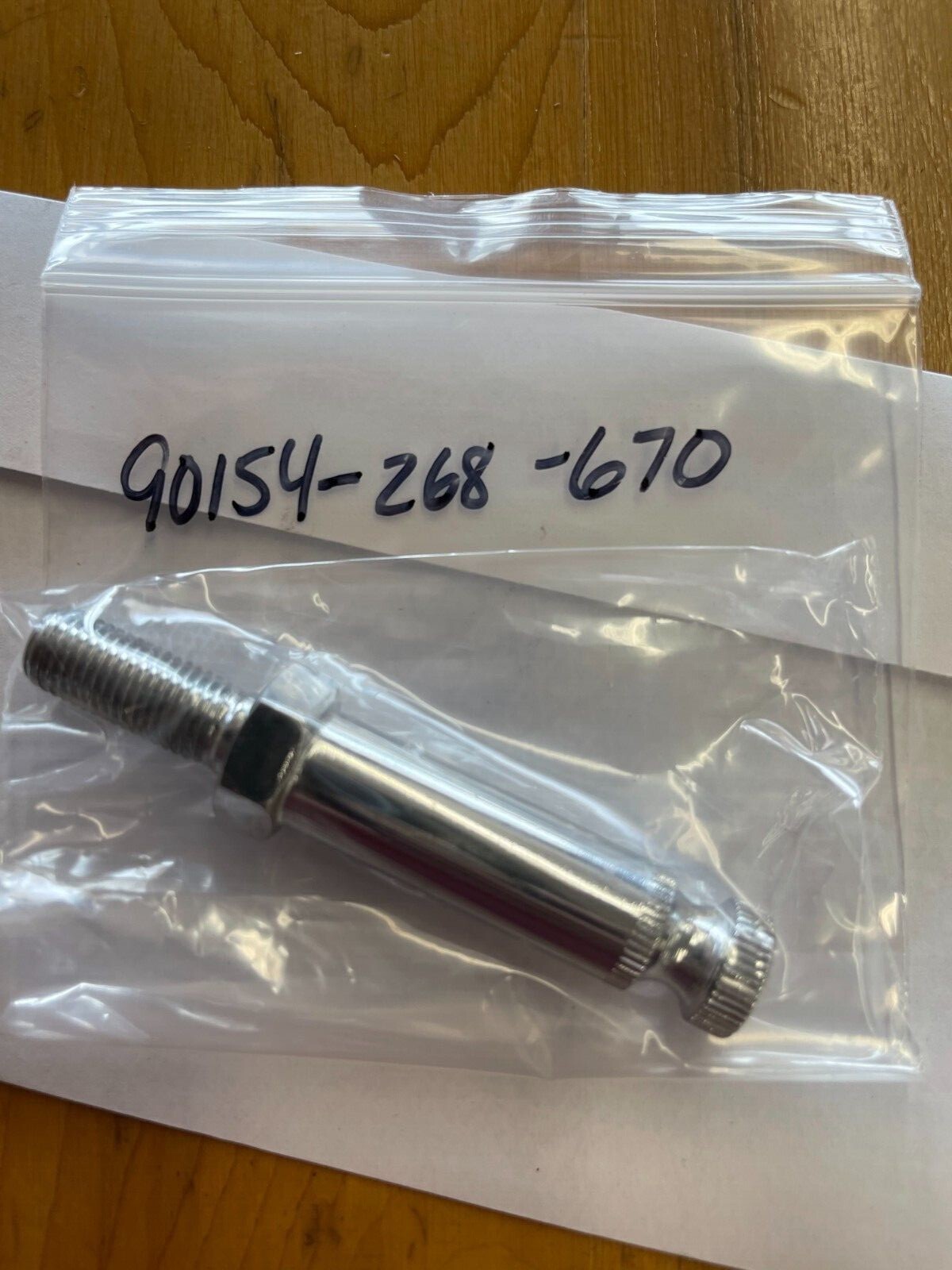 90154-268-670 Honda Bolt Right Case 90154268670 Genuine OEM Part for ...