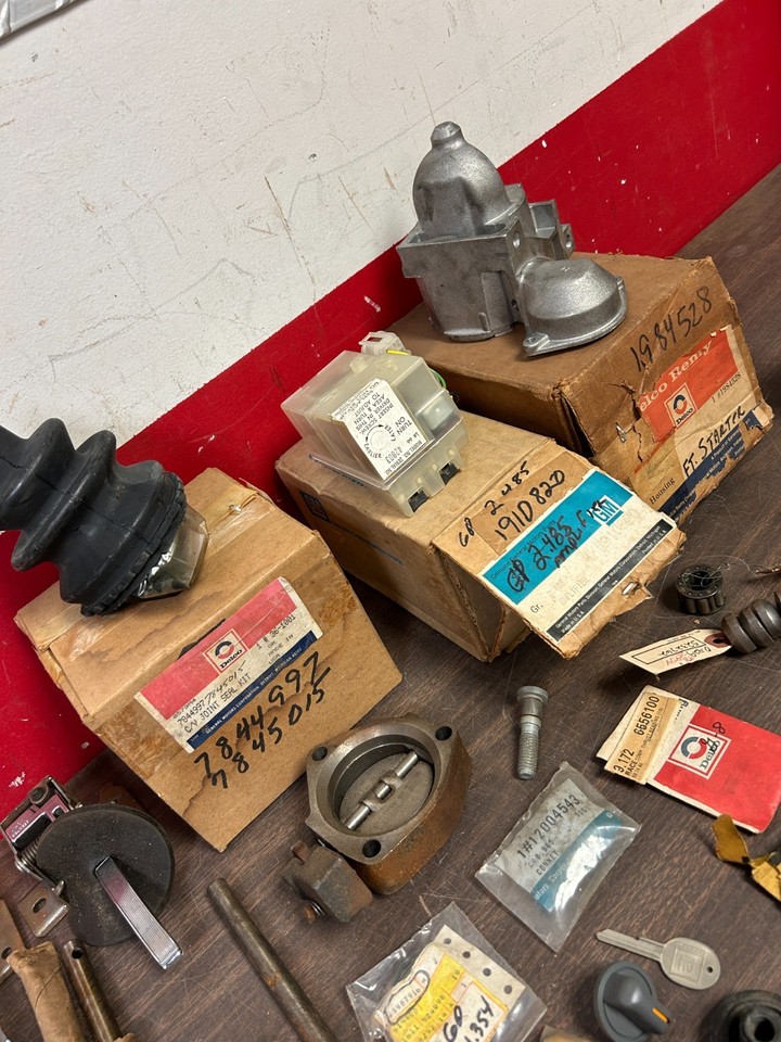 HUGE LOT OF VINTAGE 1930s 1940s 1950s 1960s 1970s NOS GM CHEVY CAR ...