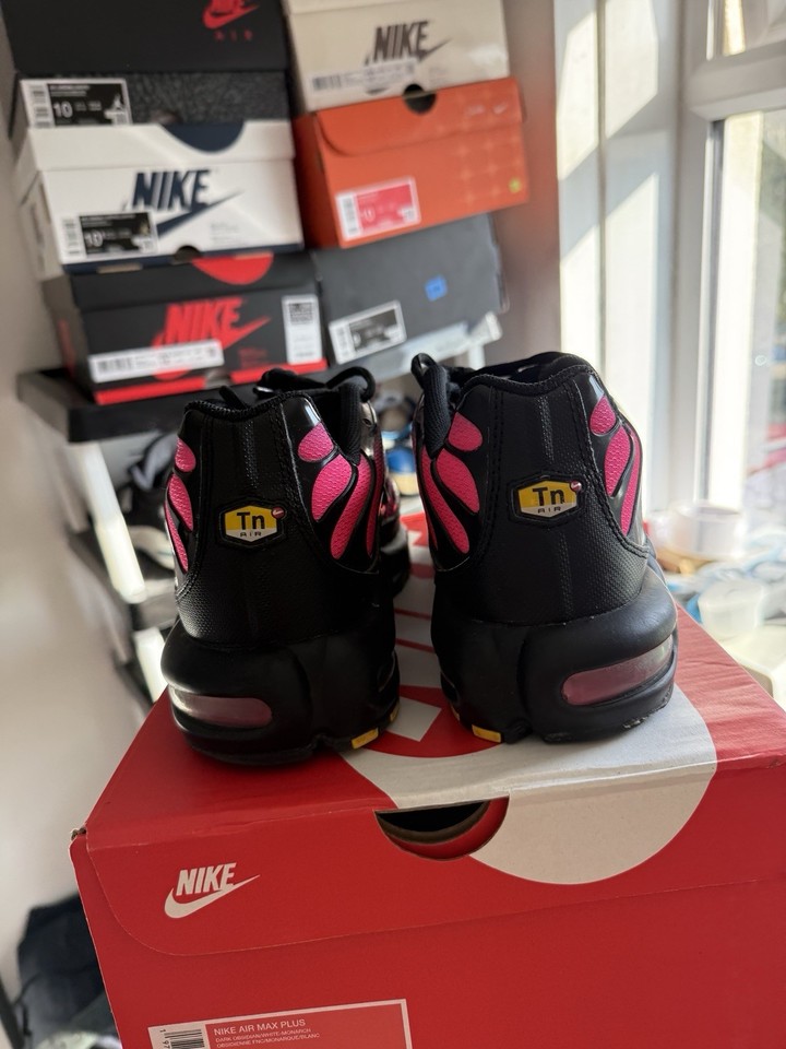 Size UK 9 | Nike TN Air Max Plus Black Hyper Pink | New & 100% ...