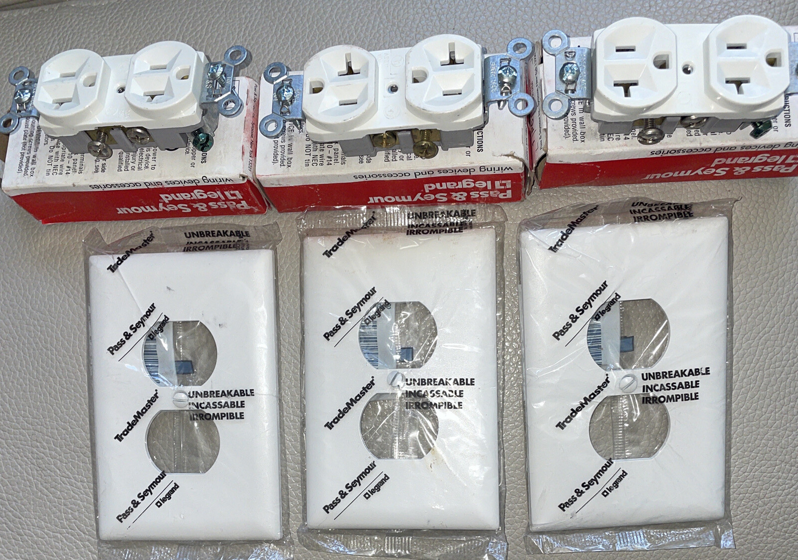 Legrand CR20-W Duplex Receptacle 20A 125V Commercial Grade White Box of ...