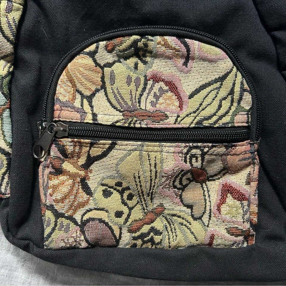 Vintage Sawyer Creek Floral Tapestry Pocket One Shoulder Sling Backpack ...