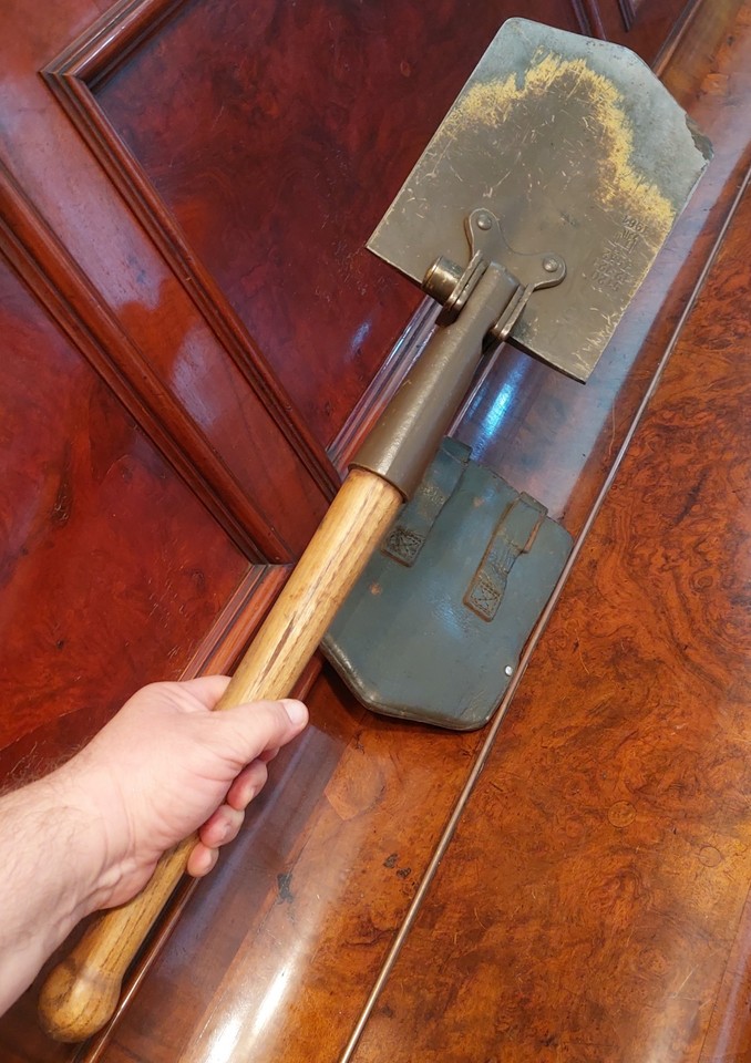 AUTHENTIC WEST GERMANY ARMY 1964 TRENCH SHOVEL GERMAN POST-WW2 FRG POST ...