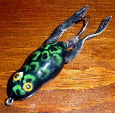 Vintage Fred Arbogast Fred's Frog 420-602, 2-1/2", 3/4 Oz., Black/Green ...