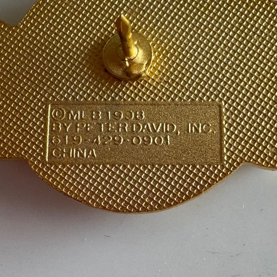 Vintage Minnesota Twins Gold Script Logo Baseball Enamel Lapel Pin MLB ...