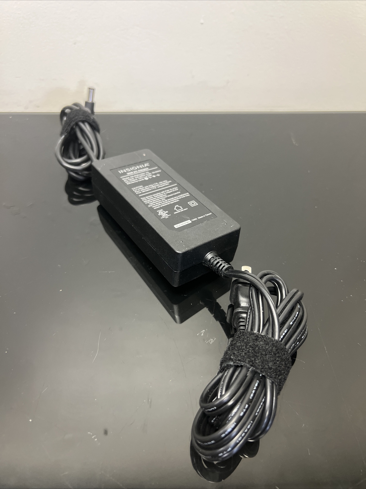 Insignia 90W AC ADAPTER Universal Laptop Charger NS-PWLC591 D 19V 4.74A ...