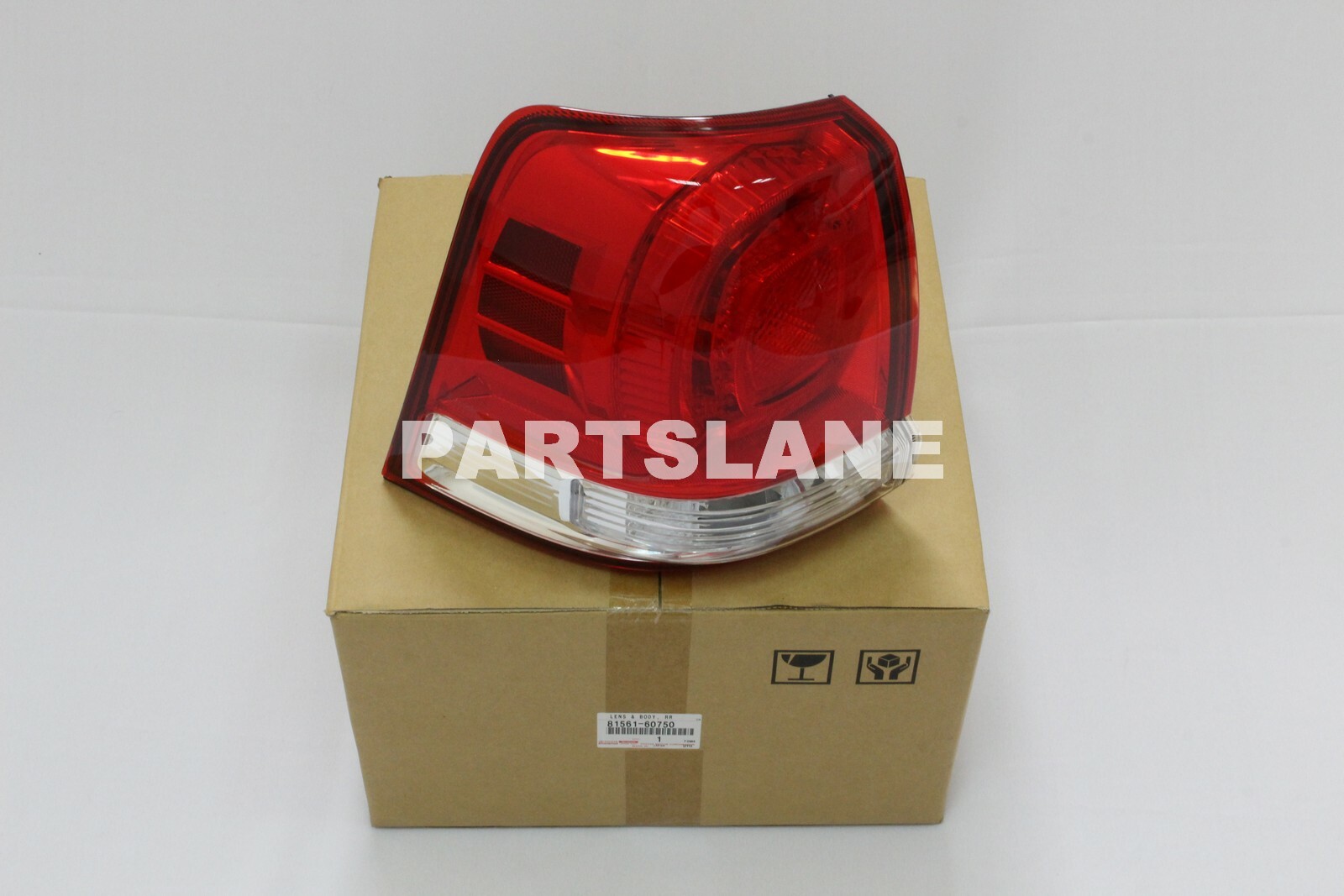 81561-60750 Toyota Lens & Body Rear Combination Lamp LH 8156160750 ...