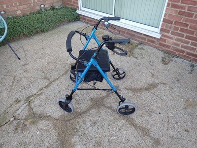 QUALITY CARECO 4 WHEEL ROLLING WALKER - ROLLATOR - SEAT & FOLDING ...