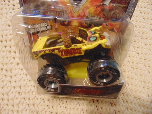 2022 SERIES 26 FEMALE YELLOW ZOMBIE SPIN MASTER Monster Jam TRUCK | eBay