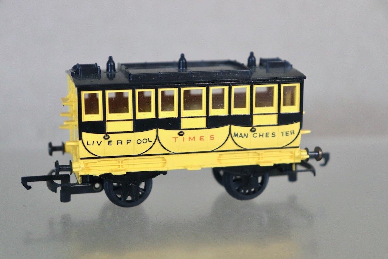 TRIANG HORNBY R621 STEPHENSON'S ROCKET COACH TIMES oe | eBay UK