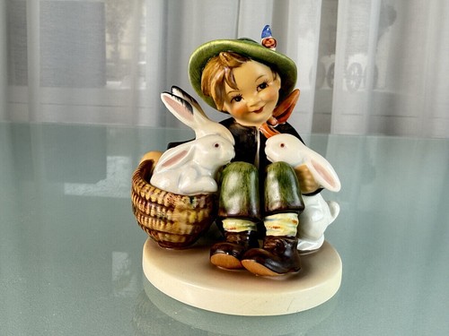 Hummel Figurine 58/1 Father Rabbit. Largest version, 12 cm. 1st choice ...