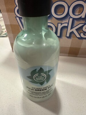 The Body Shop Fuji Green Tea Replenishing Gel Lotion 8.4 fl oz 90% Full ...