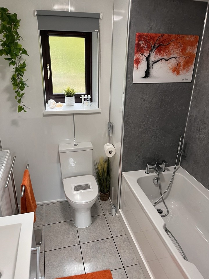 Colne brook Barn - Holiday Let | eBay UK