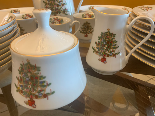 Crown Ming Mistletoe 320 By Tienshan 40-Piece Fine China-Christmas ...
