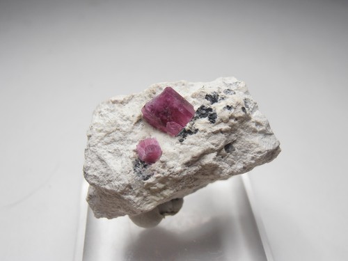 Red Beryl - Ruby Violet Claims, Utah - 33 mm | eBay