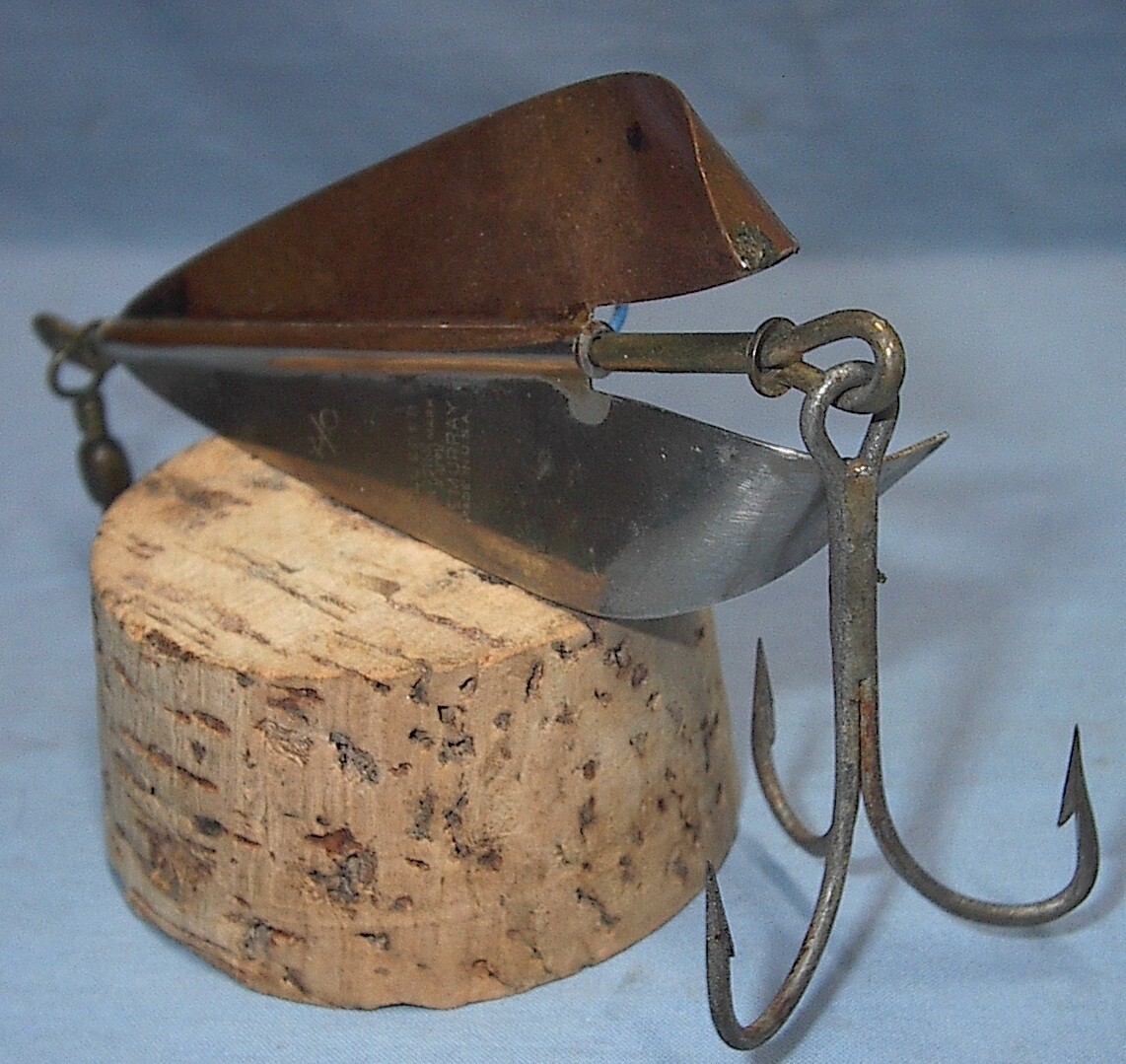 PFLUEGER FISHING LURE 2/0 ARROW HEAD McMURRAY WITH BULLDOG SPOON 4 ...