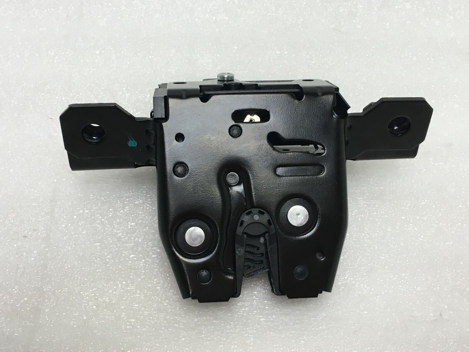 2015 2016 2017 2018 Tahoe Yukon Buick encore trunk liftgate lock ...