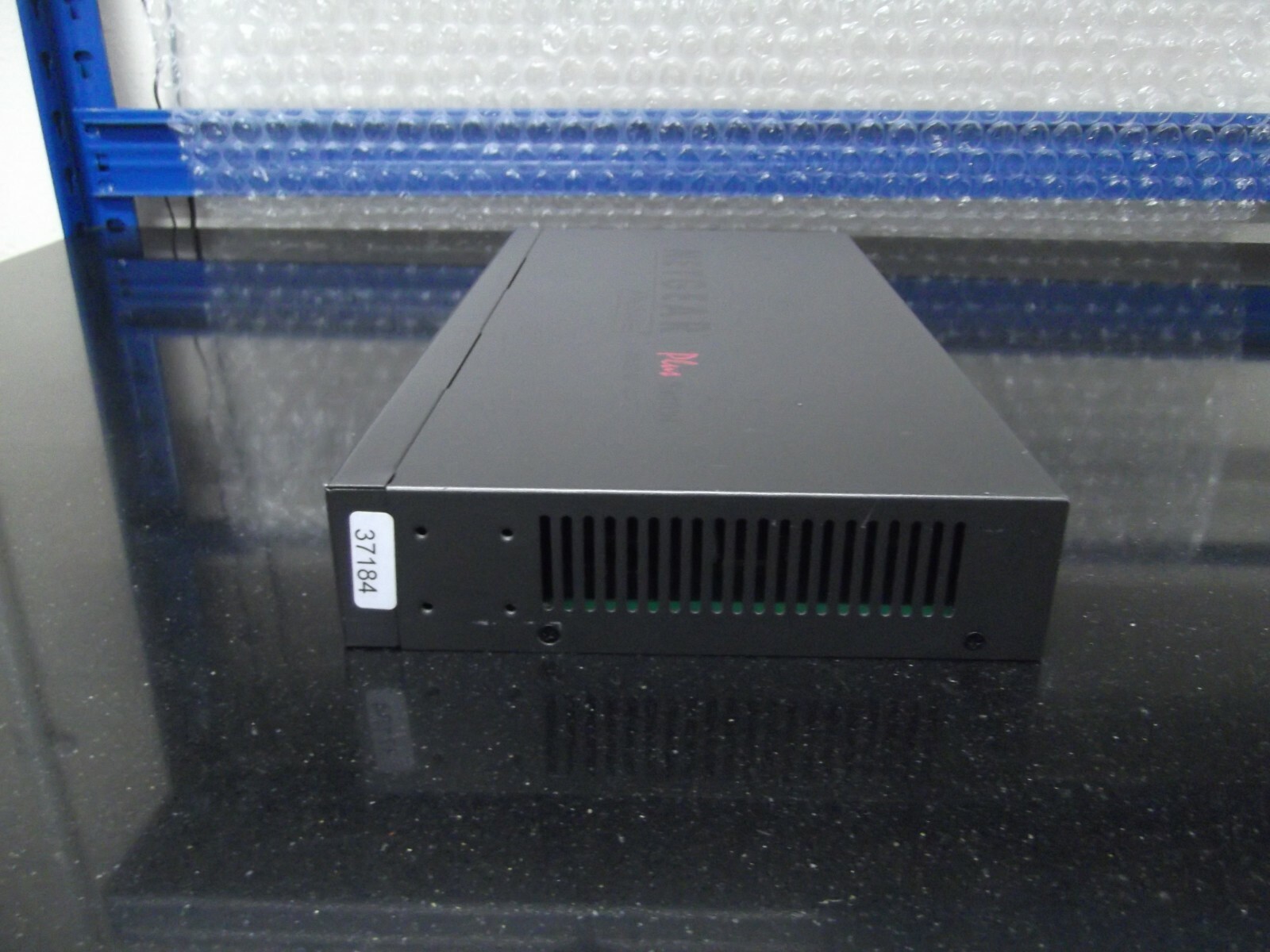 NETGEAR ProSafe JFS524 (JFS524-100EUS) 24-Port 100Mbits Ethernet Switch ...