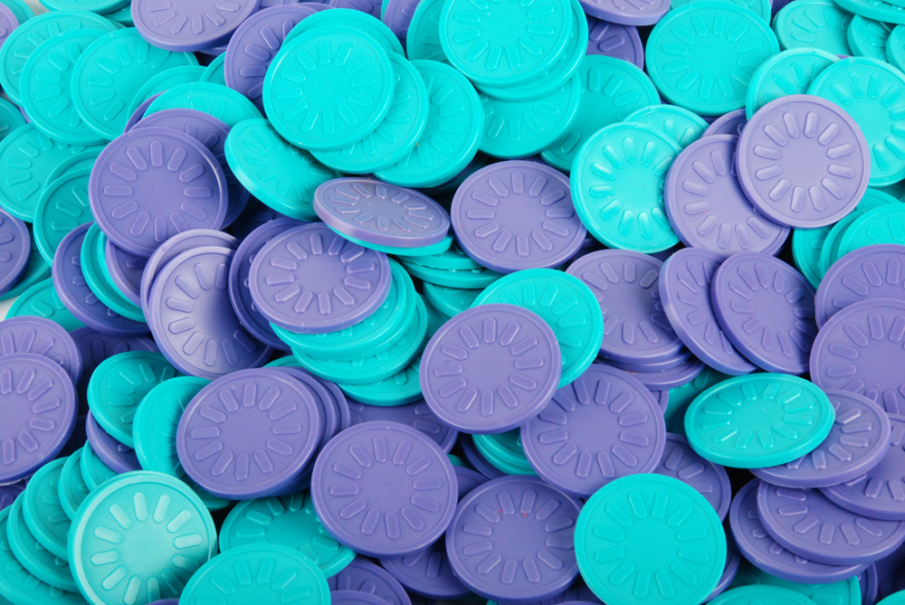 PLASTIC TOKENS PLASTIC - BAG OF 100 - REWARD VOTING SCHOOL HOME OFFICE ...