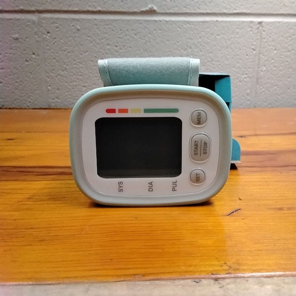 LCD Screen Wrist Blood Pressure Monitor Adjustable Cuff Heart Rate ...