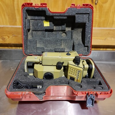 Levels & Surveying Equipment - Wild Leica