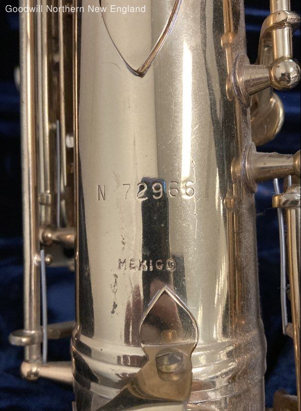 Conn Alto Saxophone Woodwind Musical Instrument Bundle w/ Hard Case | eBay