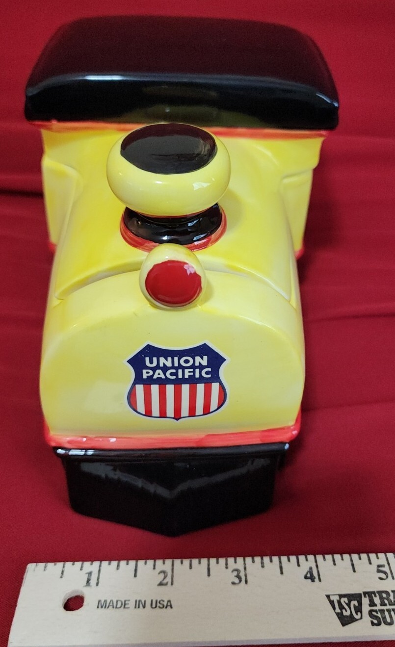 Rare Union Pacific 2005 Train Engine Ceramic Cookie Jar Yellow Black ...