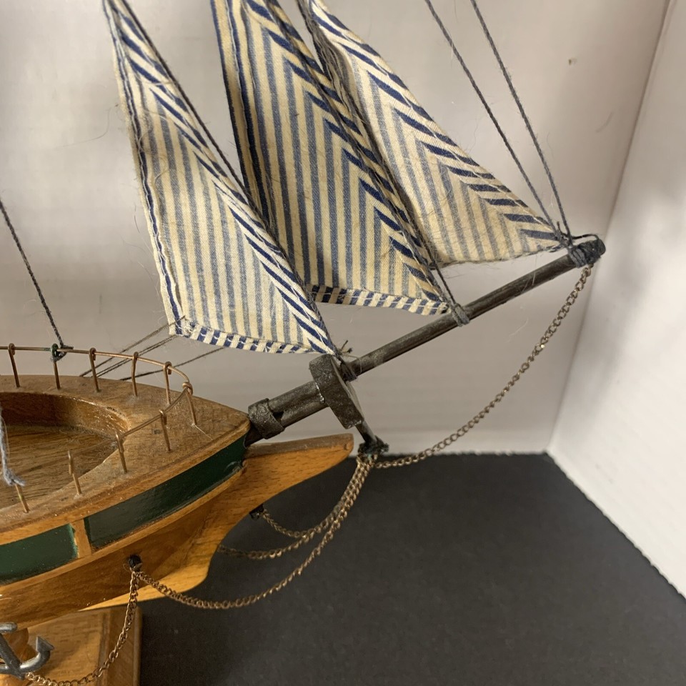 Vtg Cutty Sark Clipper Ship Wooden Model Rigging 14” L 14.5” H 15 ...