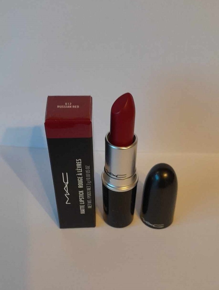 MAC MATTE LIPSTICK ** RUSSIAN RED ** (612) 3G NEW AND BOXED with FREE ...