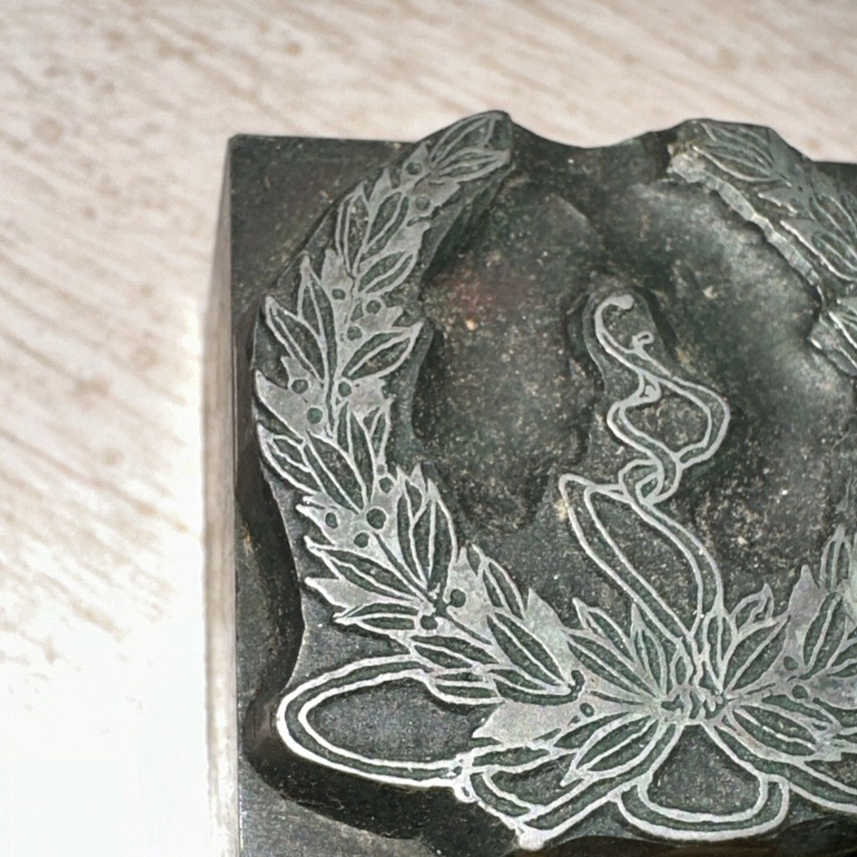 Print Block “ Wreath “ Early Lead Face Block. Nice Details!! | eBay