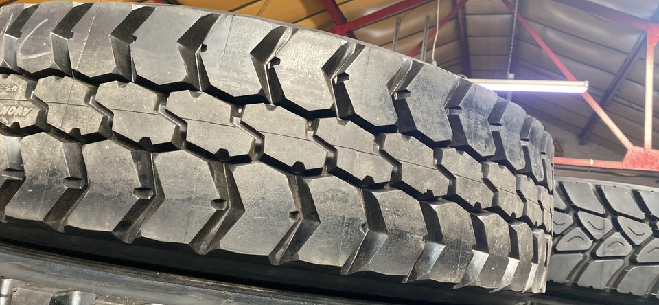 HGV Tyre: 295/80 R22.5 - Premium Remould - Tread - Drive | eBay UK