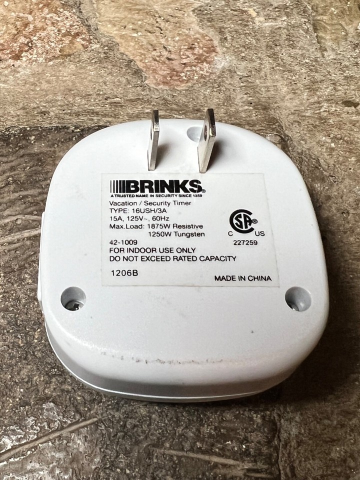 Brinks* Preset Vacation / Security / Holiday Indoor Timer 42-1009 EZ | eBay