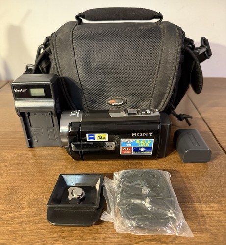 Sony Handycam DCR-SX85 Digital SD Camcorder Zeiss 70x Zoom Black Tested ...