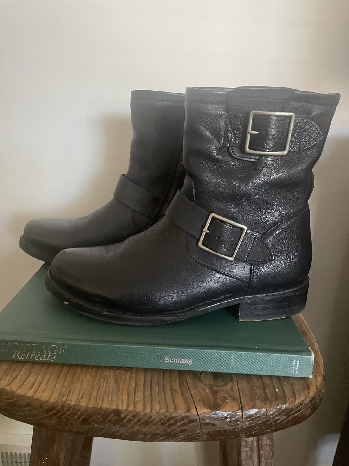 Frye Vicky Engineer Moto double buckle zip boots 6B - Gem