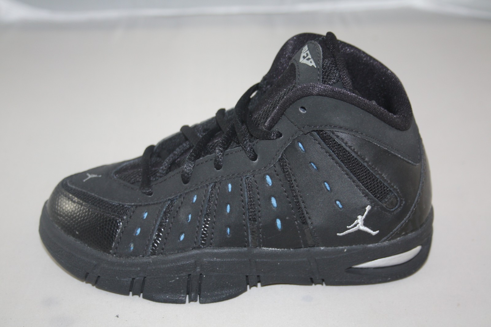 YOUTH JORDAN MELO M7 (PS) BLACK/METALLIC SILVER-UNIVERSITY BLACK | eBay