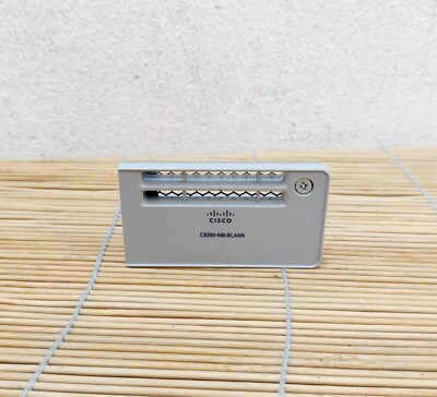 Cisco C9200-NM-BLANK Catalyst 9200 No Network Module Selected | eBay.de