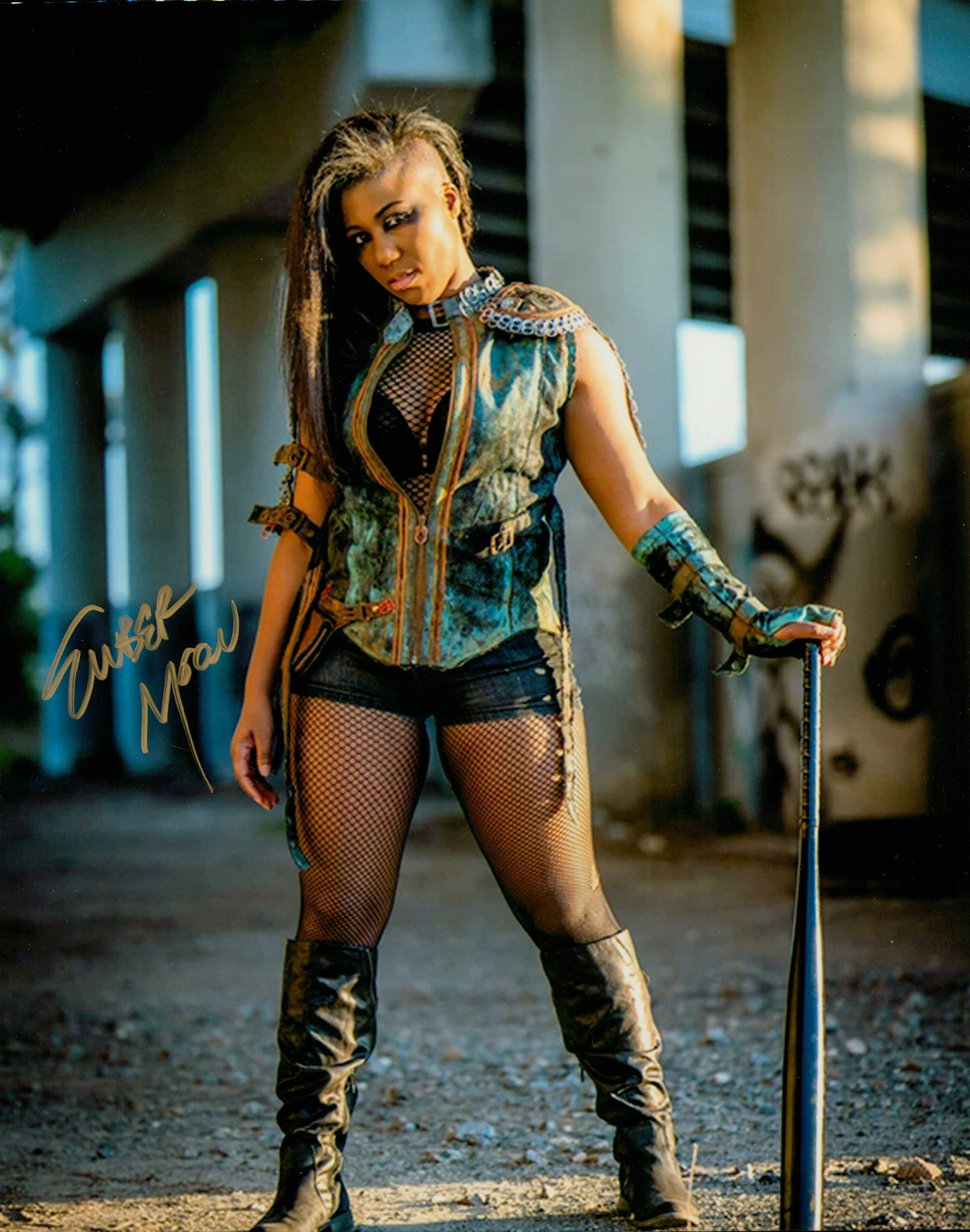 Ember Moon signed 8x10 Photo | eBay