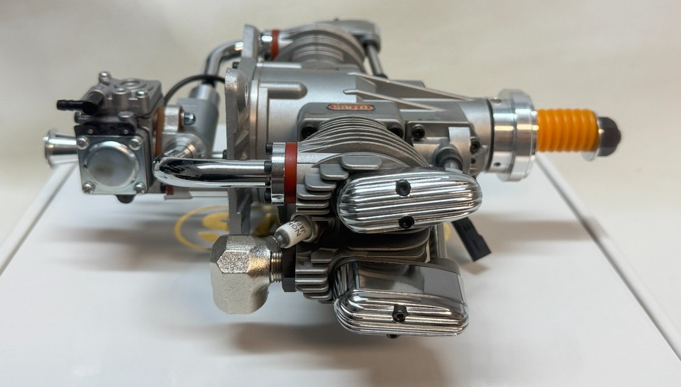 Saito Engines FG-57TS 57cc Twin Cylinder 4-Stroke Gas Engine: BT ...