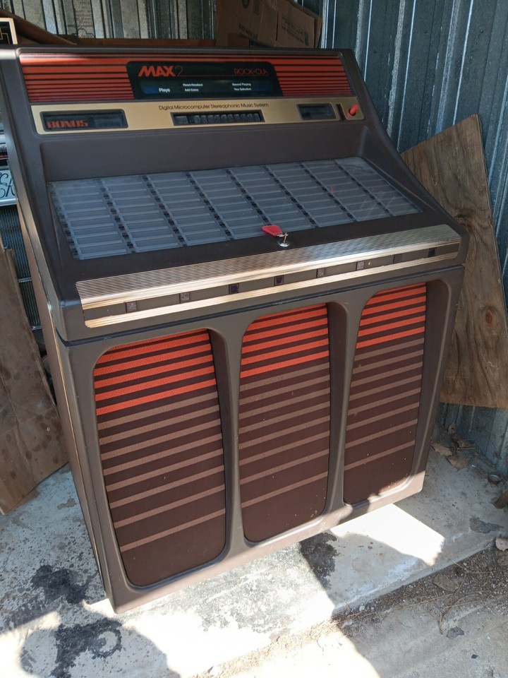 ANTIQUE VINTAGE ROCKOLA MAX 2 JUKEBOX | eBay