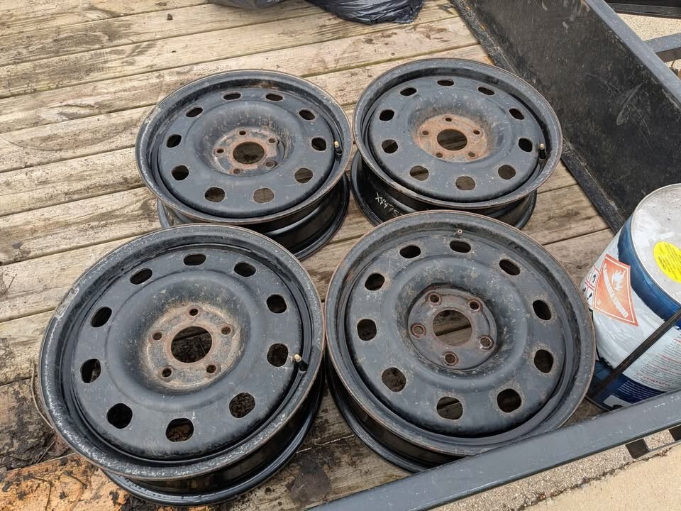 OEM 06-11 Ford Crown Victoria police p71 17" steel Wheels (set of 4) | eBay
