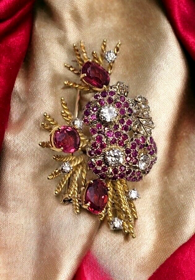 Vintage 18k Gold Ruby Diamond Brooch Material: Gold 18k, Diamonds and ...