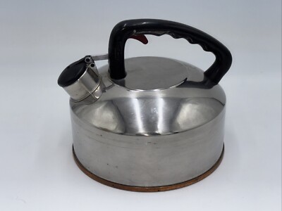 Vintage West Bend - Trig - 2.5 QT Singing Tea Kettle, Copper Bottom ...