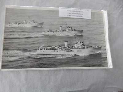 LARGE VINTAGE PHOTO HMS BIDDLESTON GAVINTON SHERATON MINESWEEPERS IN ...