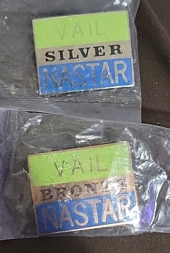 Vintage NASTAR Vail Winter Park Silver & Bronze Pin Badge Lapel Skiing ...