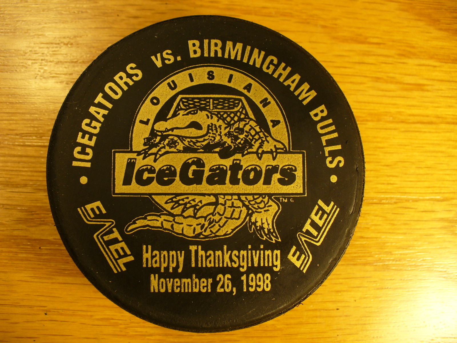 ECHL Louisiana IceGators '98 Thanksgiving Logo Hockey Puck Check My ...