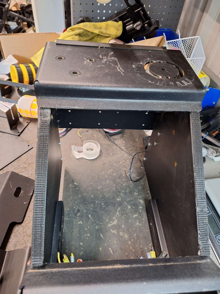 Gamber Johnson 2015-2020 Chevy Tahoe center console MISSING RAILS 7160 ...