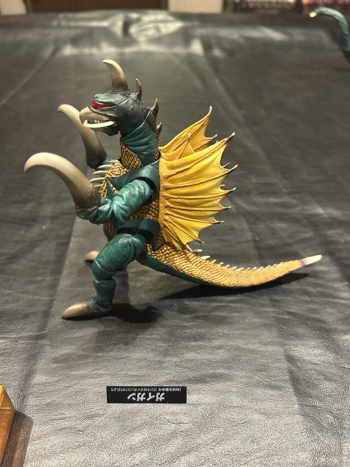 Revoltech Godzilla Series - Gigan | eBay