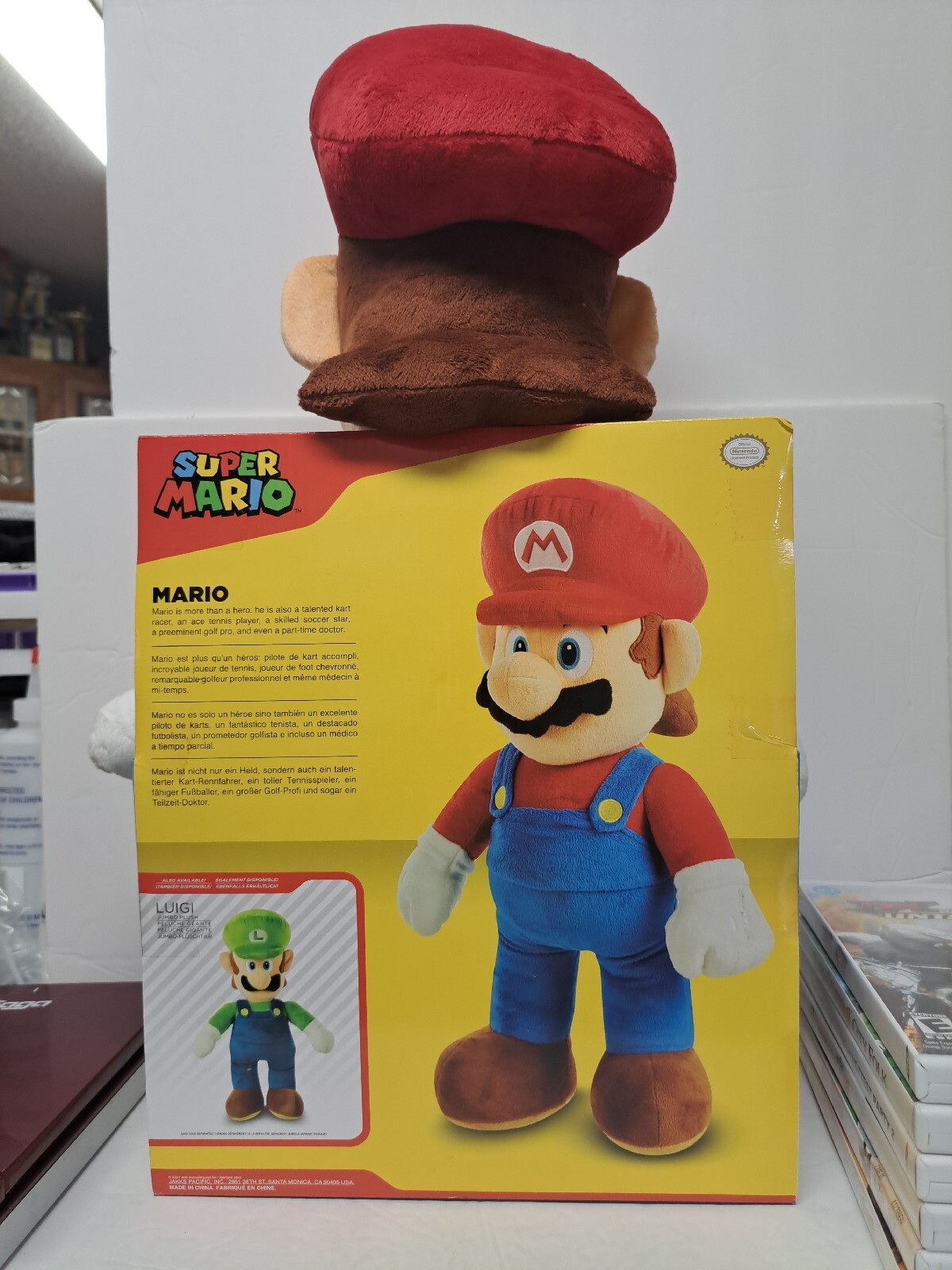 Jakks Pacific Nintendo Super Mario Bros Mario Jumbo Cuddly Stuffed ...