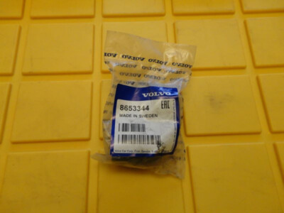 New OE PCV Hose Volvo S40 05-11 V50 06-13 C70 C30 S60 V60 XC60 V70 XC70 ...